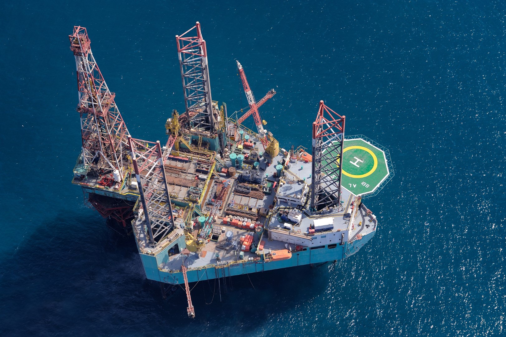 ADNOC Drilling acquires three rigs Worth of $320m - SaudiGulf Projects
